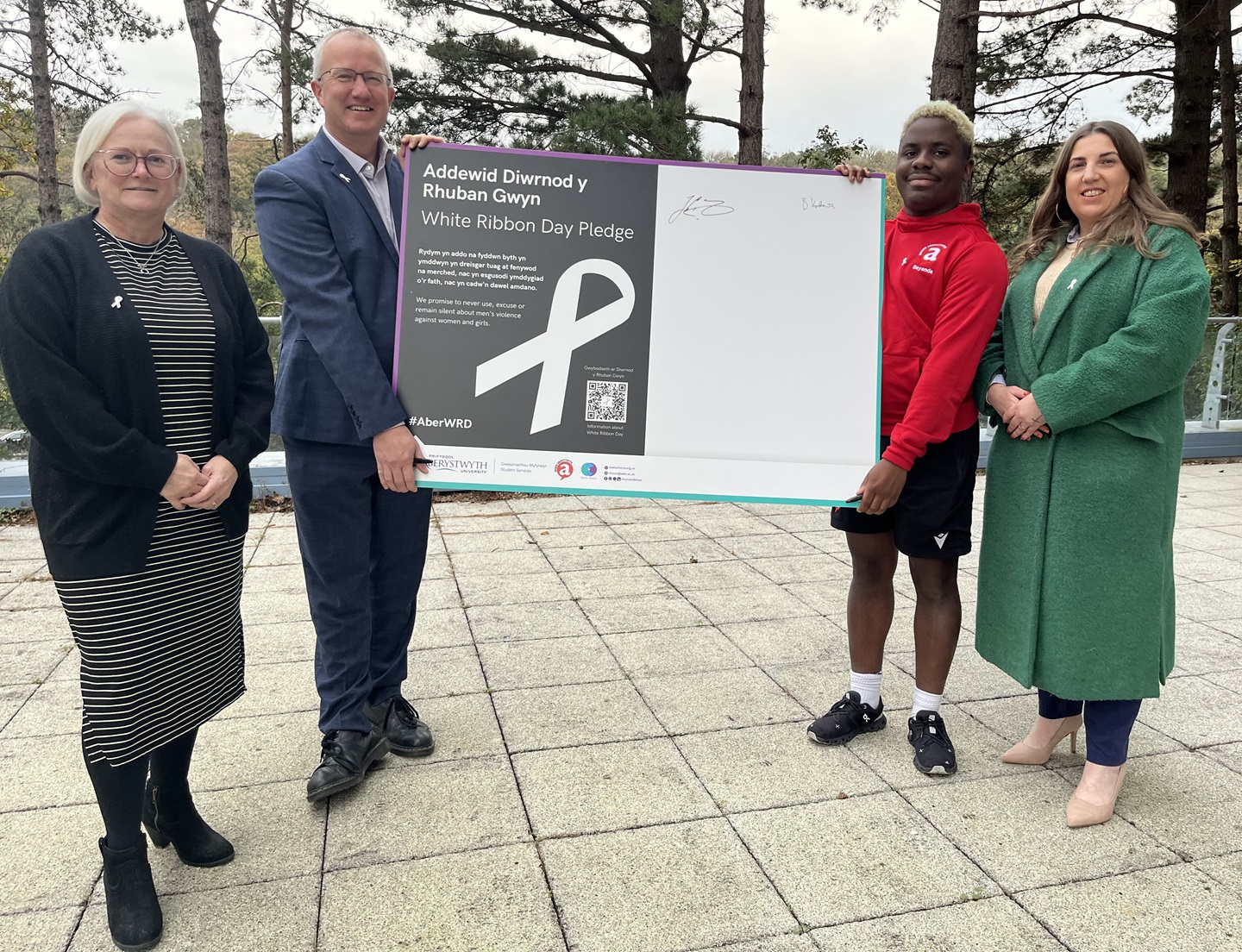 White Ribbon pledge: Campaign launched to end violence against women ...